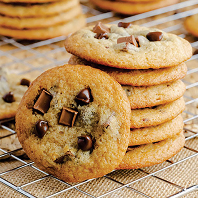 Chewy Chocolate Chip Chunk Cookies - Karo